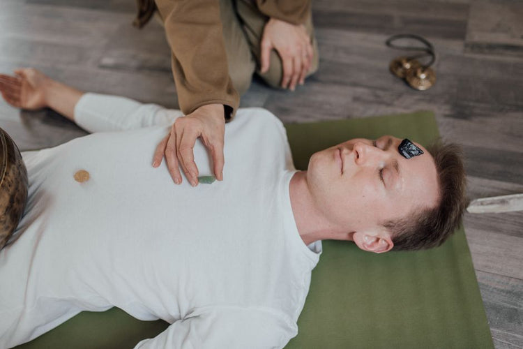 How to Use Crystals for Chakra Healing: A Complete Guide – Nicole's ...